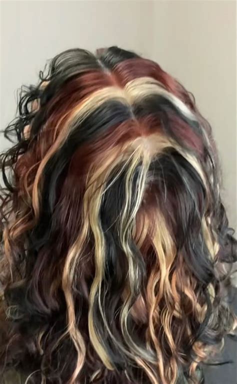 Pin By Jazmine On Hair Inspo Hair Streaks Hair Dye Colors Pretty