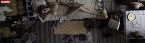 Abaixo A Gravidade Nude Pics Page