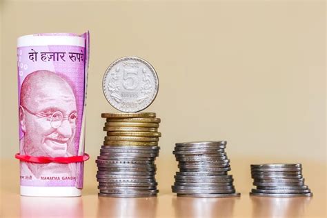 How Much Minimum Bank Balance Has To Be Kept In SBI PNB