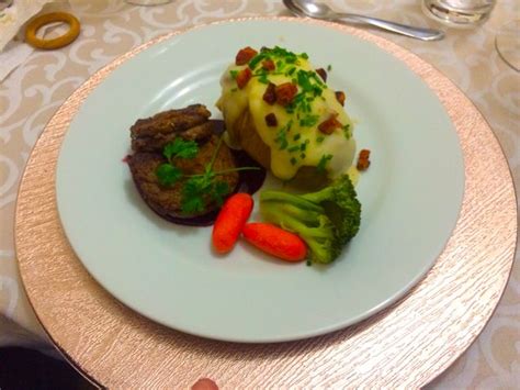 Receita De Filé Ao Molho De Vinho Tinto Seco Receitas Fáceis E Rápidas