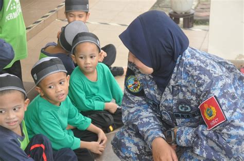 Program Community Relation Comrel Eksesais Bantu Kilat 2023 Bersama