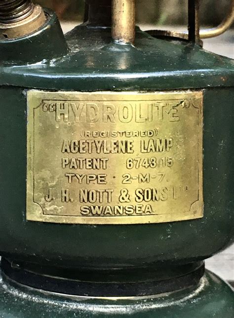 Light Up Classic Pressure Lamps And Heaters