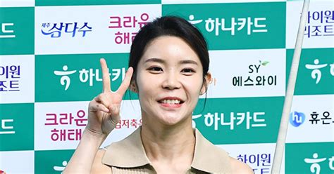 St포토 이우경 16강 진출 승리의 기쁨