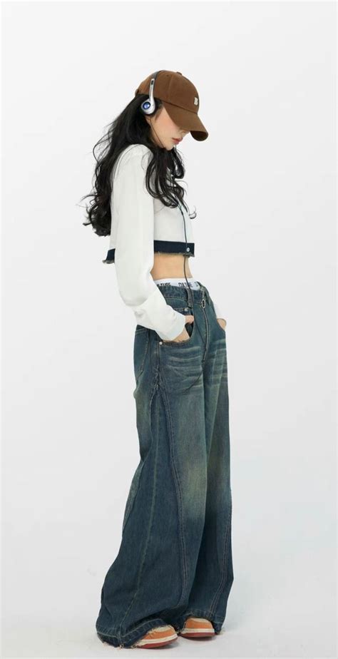 Девушка на белом фоне Casual Outfits Casual Style Outfits Fashion