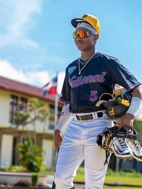 Johan De Los Santos Johandelossantos • Instagram Photos And Videos