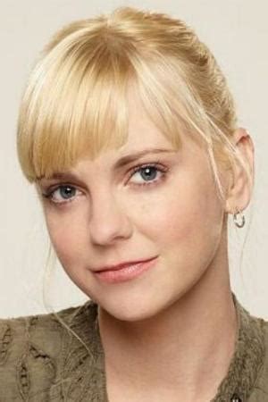Full Credits Of Scary Movie 4 Filmaffinity