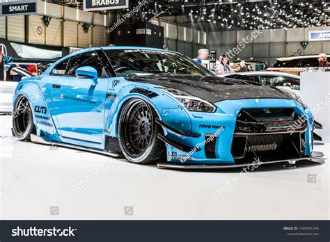 Liberty Walk Nissan Gt R Type Images Stock Photos Vectors Shutterstock