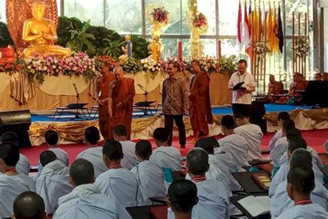 Ribuan Bhikkhu Ikuti Indonesia Tipitaka Chanting Dan Asalha Mahapuja Di Candi Borobudur RMOL