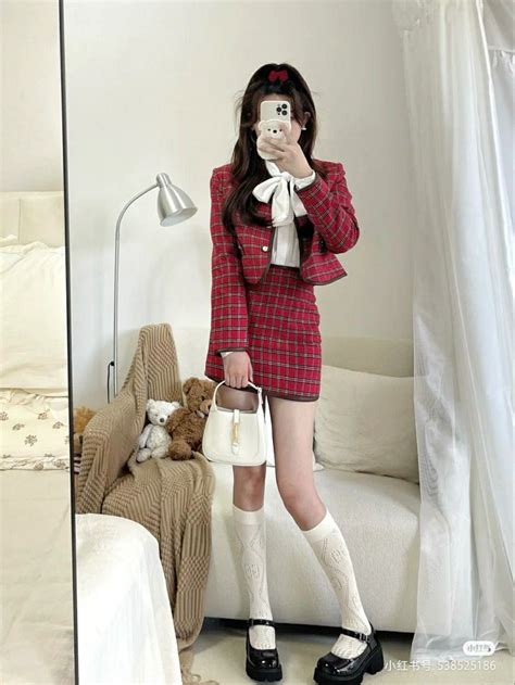 Pin By Bby Nour On Cute Outfit Fashion Sketches Dresses Teenage