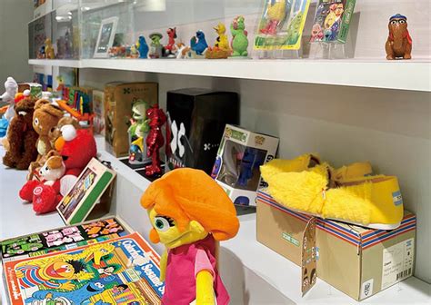 ベビーエルモのパペットが日本初展示！「誕生55周年記念 Hello セサミストリートの世界展」静岡市清水文化会館 マリナートで2024年5月