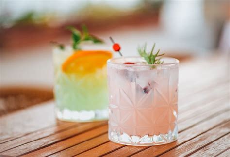 Tiny Cocktails Are Here To Make A Big Splash This Year