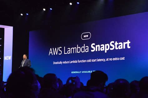 トレードオフなきパフォーマンスアップを追求し続けるAWSインフラのいま AWS re Invent 2022 キーノートから gihyo jp
