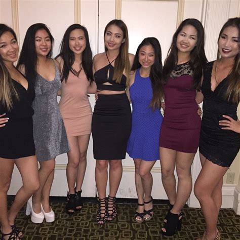 7 Sexy Hot Asians Walk Into A Bar Rrealasians