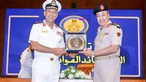 المواطن الأكاديمية العسكرية تنظم فعاليات مختلفة لدارسي دورة الدفاع