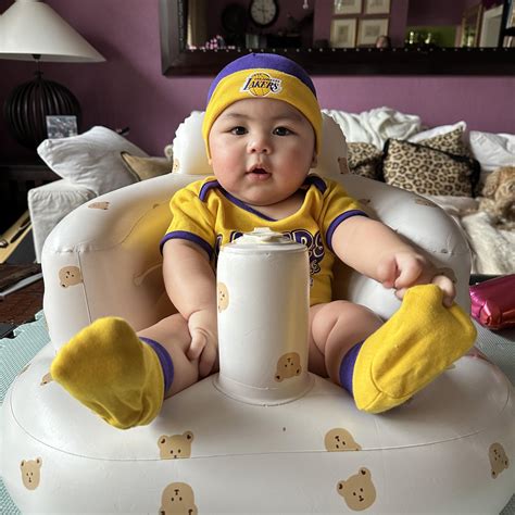 Gigil Si Mama Bohol Girl Sa Akin Habang Naglalaro Sila Ng Bowling Ni