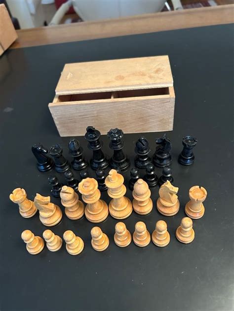 Schachfiguren Aus Holz Kaufen Auf Ricardo