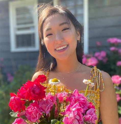 Iris Jiangs Instagram Twitter And Facebook On Idcrawl