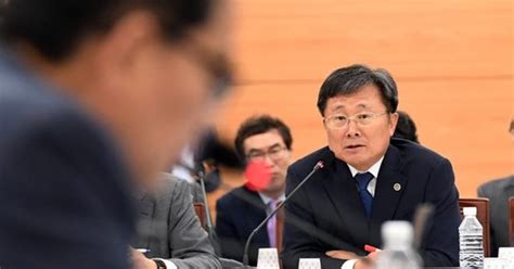 부산대 총장 조국 딸 입학취소 표창장 위조 판결 확정돼야 가능