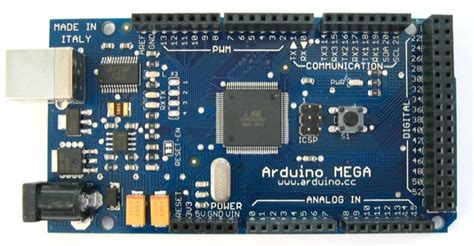 sự sáng tạo qua các phiên bản phần cứng của mạch tự động arduino cộng