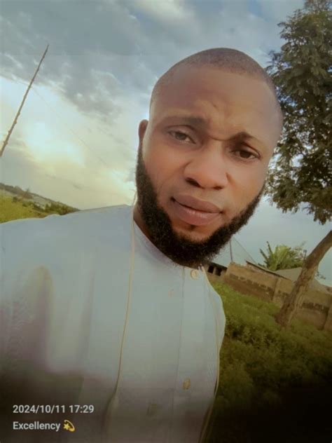 Nurudeen His Excellency Ayinde Medium