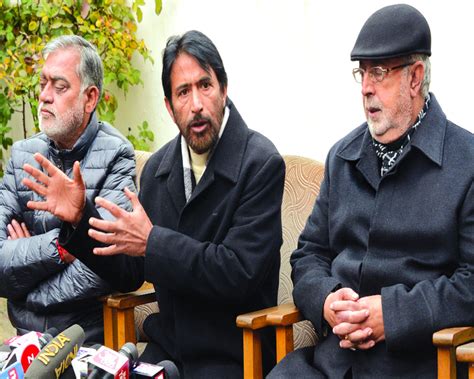 Parties Slam Jandk Guv Malik Defends Move