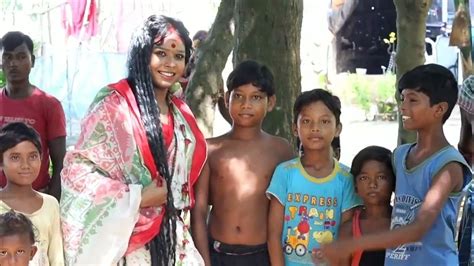 ছেলে হয়ে মেয়ে সেজে আগমনী শুট করতে গিয়ে একি হলো চলুন দেখে নেওয়া যাক