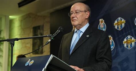 Recandidatura De Pinto Da Costa à Presidência Do Fc Porto Oficializada