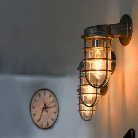 Applique Murale En Fer Forgé Style Industriel • Luminaires Tendance