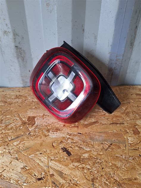 Dacia Duster Stop Svjetlo