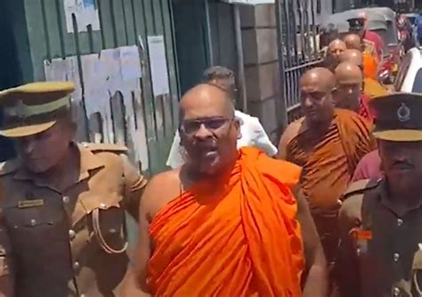 ඥානසාර හිමිට අසනීපයි බන්ධනාගාර රෝහලටත් මාරු කරලා Lnw Sinhala