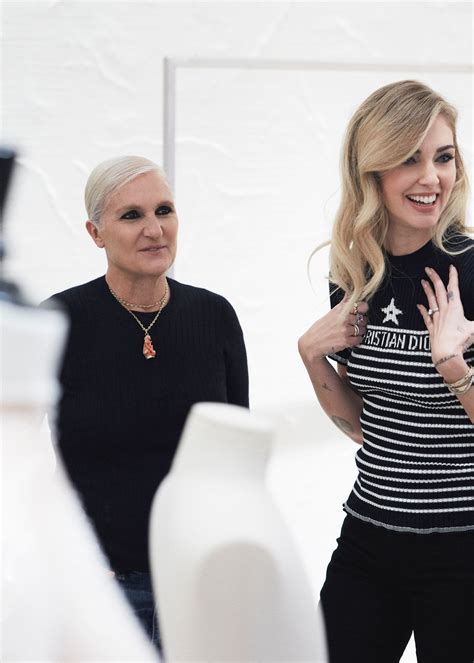 Cette naked dress Dior portée par Chiara Ferragni a nécessité 600