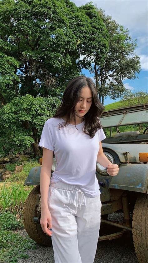 𝗦𝗲𝗹𝗳𝗶𝗲 𝗽𝗼𝘀𝗲𝘀📸 Tạo Dáng Chụp ảnh Cho Nữ Chụp ảnh Hình ảnh