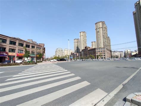 【7图】十字路口！8米大门脸主干道门面 磨拐 两上两下 皋城王府六安裕安明珠广场商铺租售生意转让出售 六安58同城