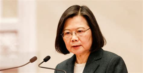 为了“选票”拼了，蔡英文妄言大陆不会攻台，美喊话冻结“台独”腾讯新闻