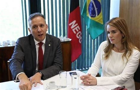 Análise o passo de Daniella para o PSD a reação de Aguinaldo e um