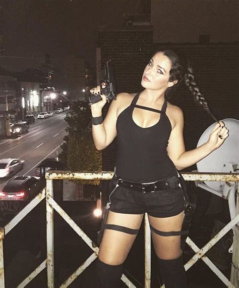 Laura Croft Tomb Raider Halloween Costume Laura Croft Halloween