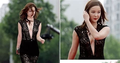 [t포토] 유라성 시스루 종결자 과감하게 드러낸 가슴라인 부천영화제