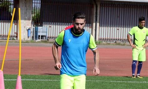 بابک حاتمی، مدافع سابق پرسپولیس به سپیدرود رشت پیوست طرفداری