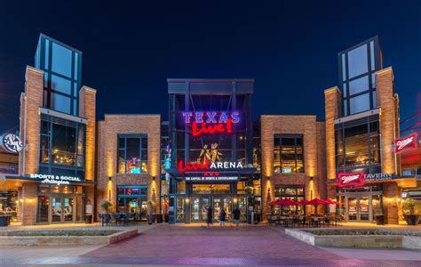 Live By Loews Arlington Tx Arlington 179 Room Prices And Reviews