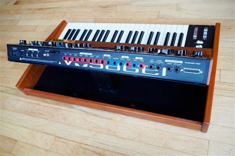 MATRIXSYNTH Minimoog Voyager Signature Edition