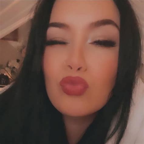 Cat Cat Mckittykat1 • Threads Say More