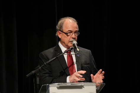 Bndes Mercadante Diz Que Não é Momento Para Venda De Participações