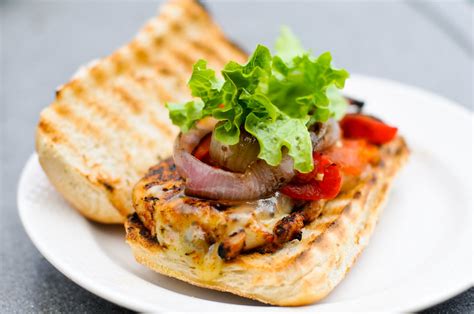 Grilled Blackened Chicken Sandwich Recipe The Meatwave