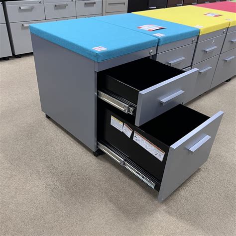 16 W X 23 H Steelcase Colors Rolling Vertical File With Cushion Top