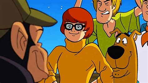 ‘scooby Doos Velma Is Confirmed To Be A Lesbian Video Hollywood Life