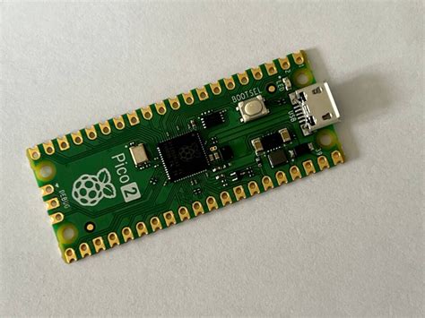 Raspberry Pi Pico 2 Arrives With Twin Risc V Cores The Register
