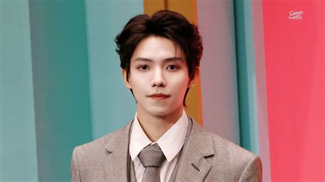 Luo Yizhou Cut Iqiyi 2024 Scream Night Red Carpet 💚 罗一舟 Cut 爱奇艺2024尖叫