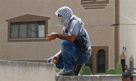 Cerca De 400 Palestinos Detidos Em Israel Fazem Greve De Fome Jornal