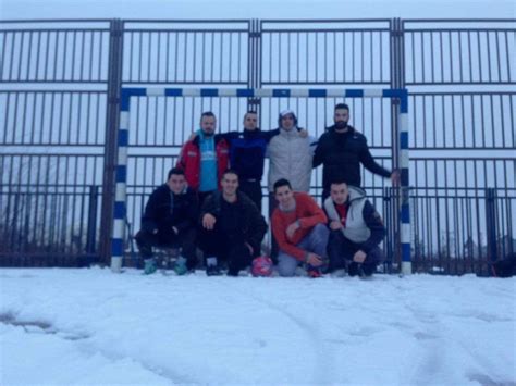 Куцамо на врата асова Овако је изгледало када се екипа из дечачких дана скупила поново уочи