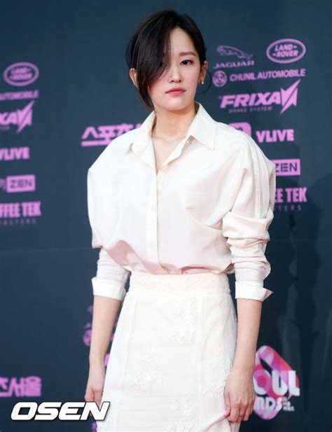 학폭 의혹 전종서 상반된 증언 교복 뺏어vs누구 피해 안줘 종합 Osen